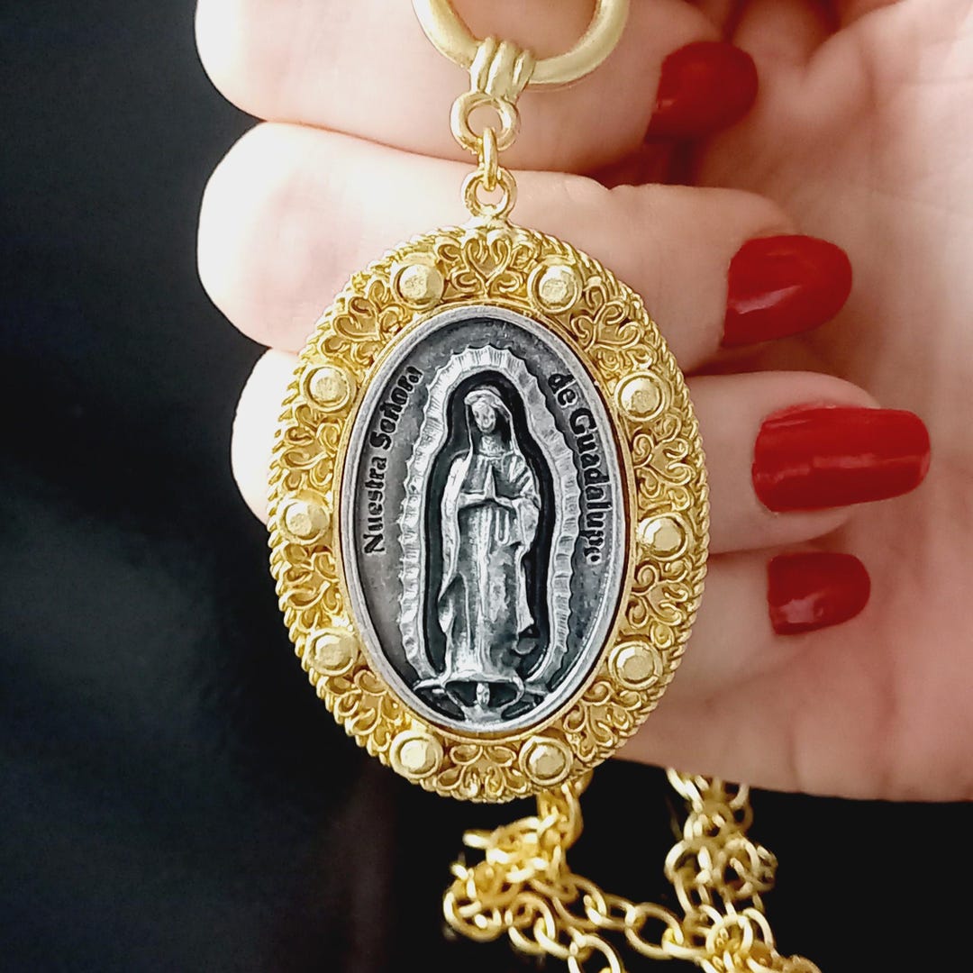 Virgin Mary Locket Pendant, Medallion Necklace for Women, Vintage Style ...