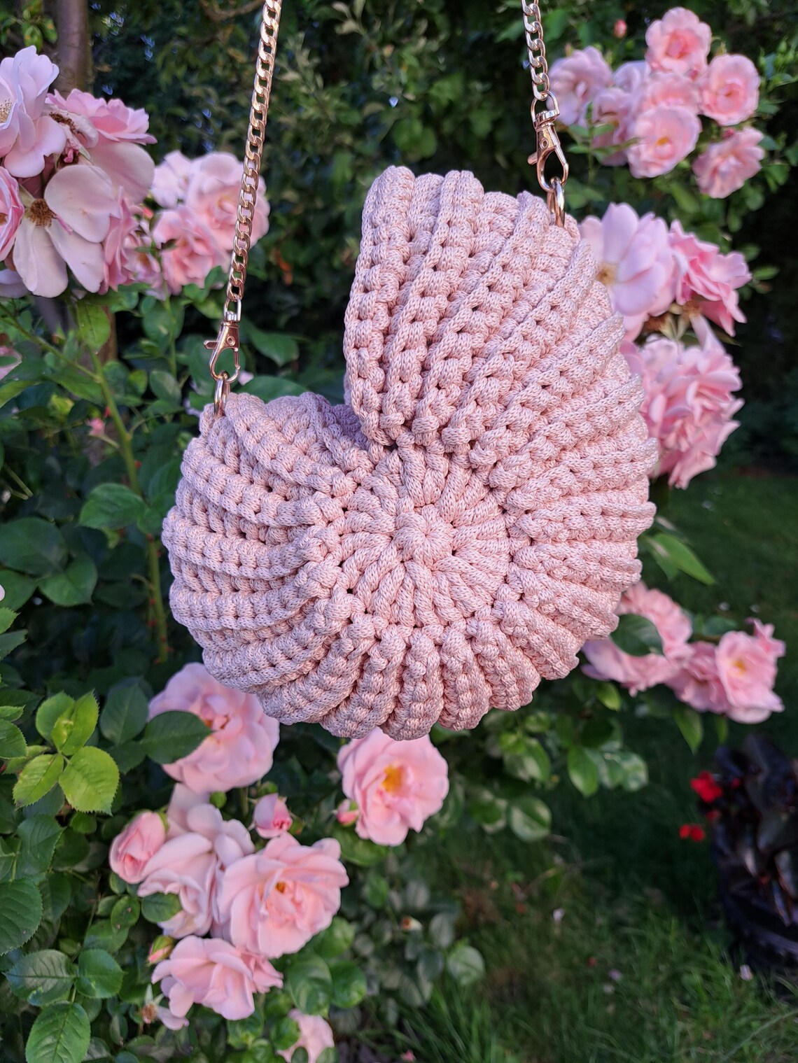Pink Shell Bag, Crochet Seashell Purse, Elegant Pastel Handbag, Beach ...