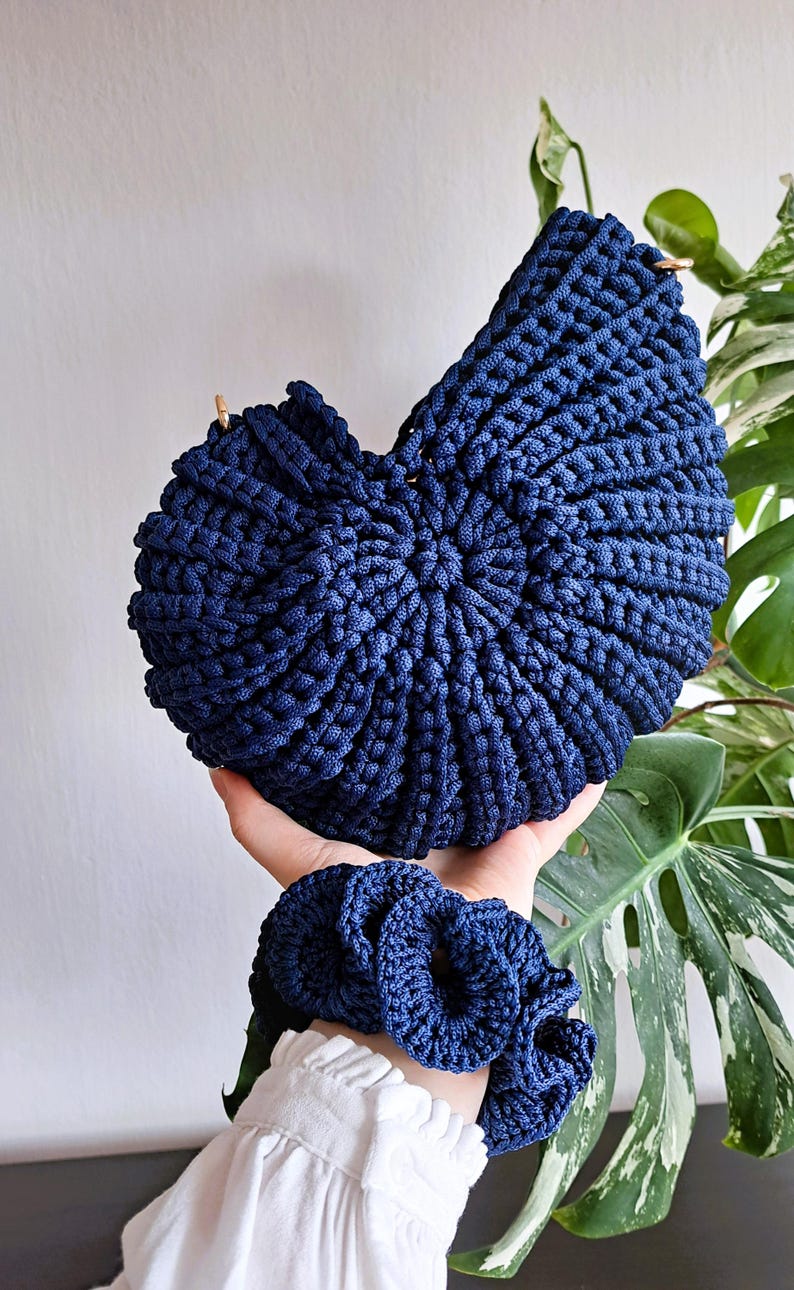 Navy Blue Shell Bag Handmade Crochet Seashell Purse, Boho Chic Clutch ...