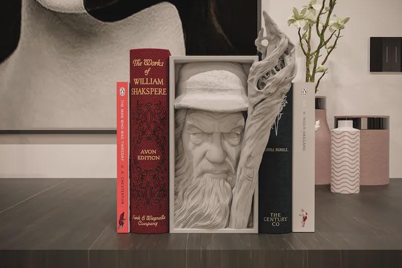 Gandalf-inspired Book Nook – 3D Printed Wizard Bookshelf Insert ...