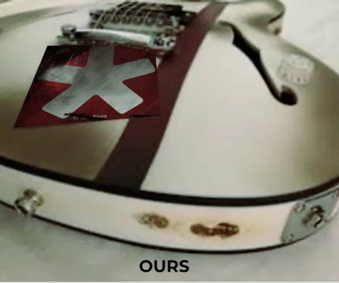 Tom Delonge blink 182 Signature MOON DUST to the Stars Sticker for ...