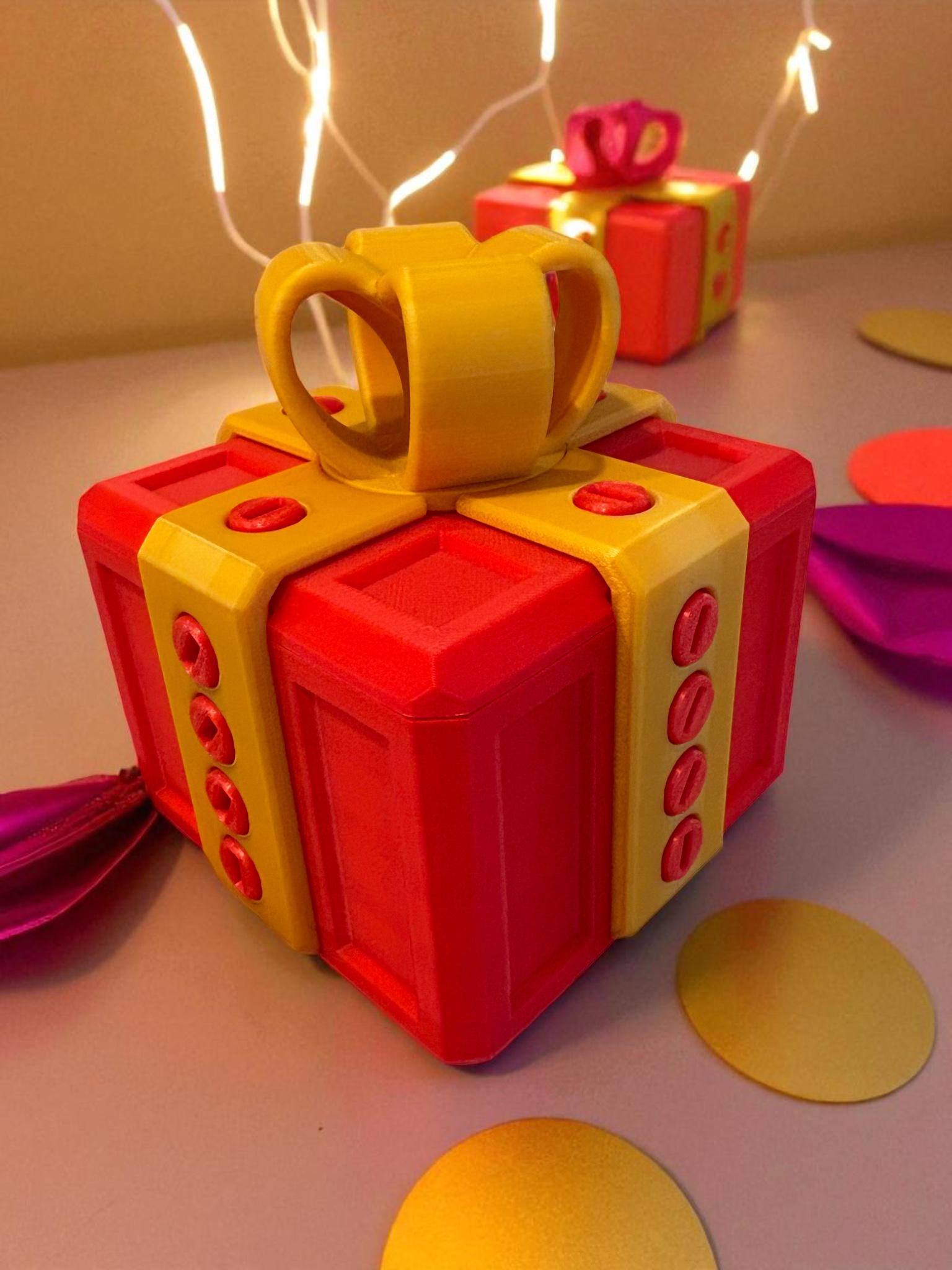 The Annoying Gift Box – the Ultimate Gag Gift for Every Occasion! - Etsy