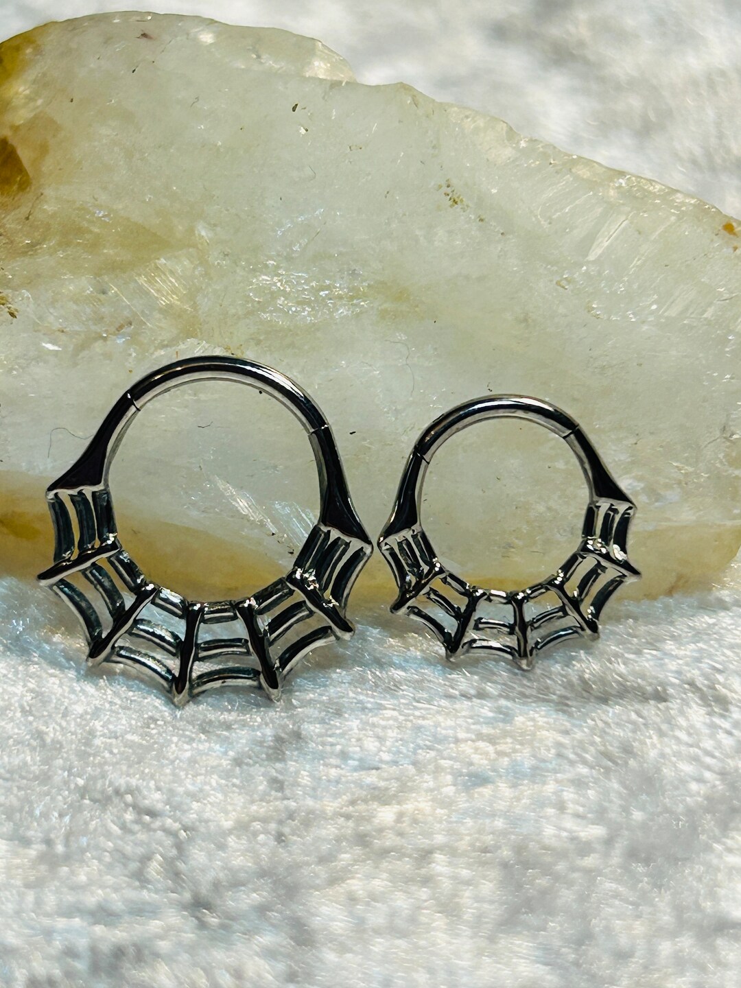 Cobweb Spider Web Hinged Clicker Ring - Medical Grade Titanium - Septum ...