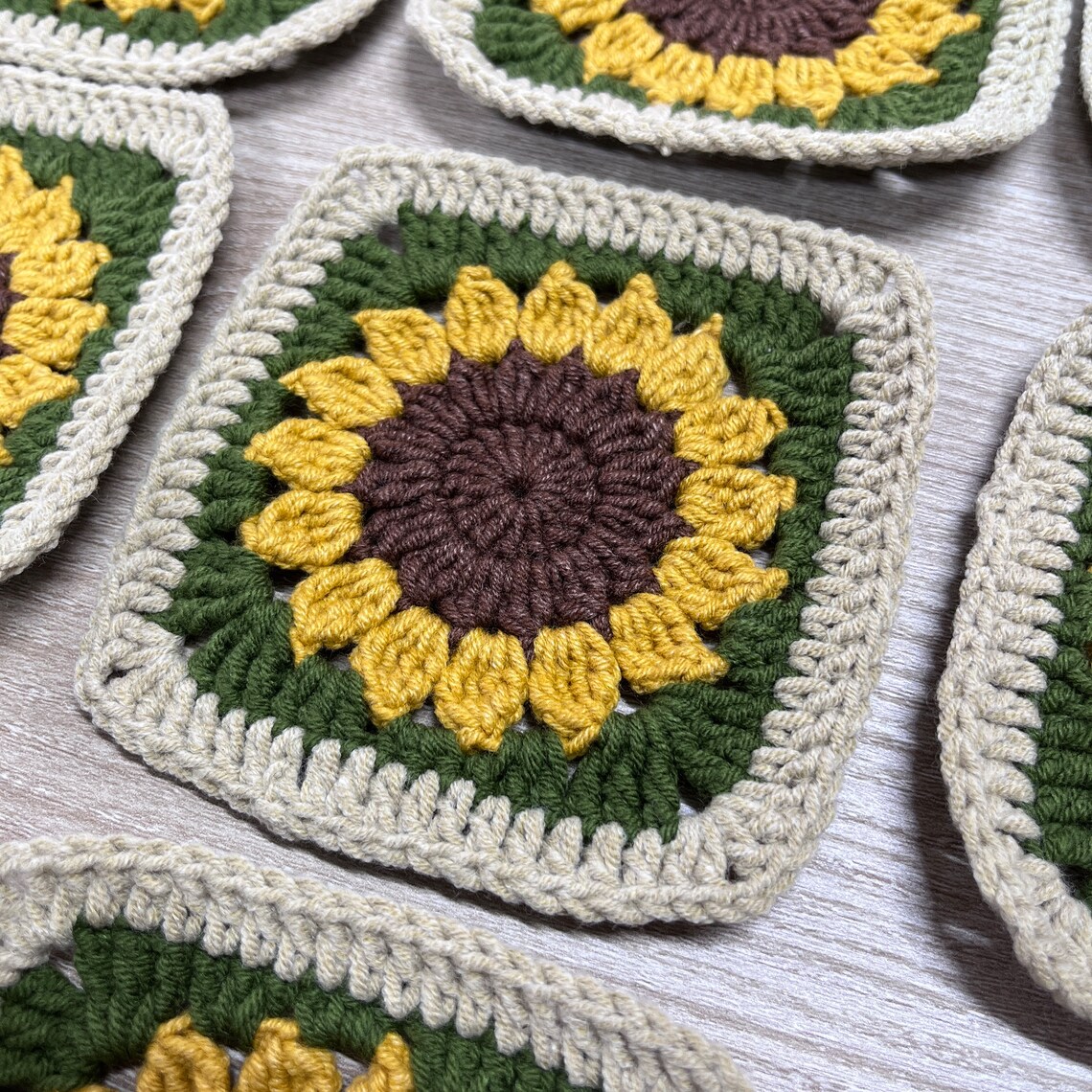 Sunflower Granny Square Kit Set of 12 , Premade Crocheted Sunflower ...