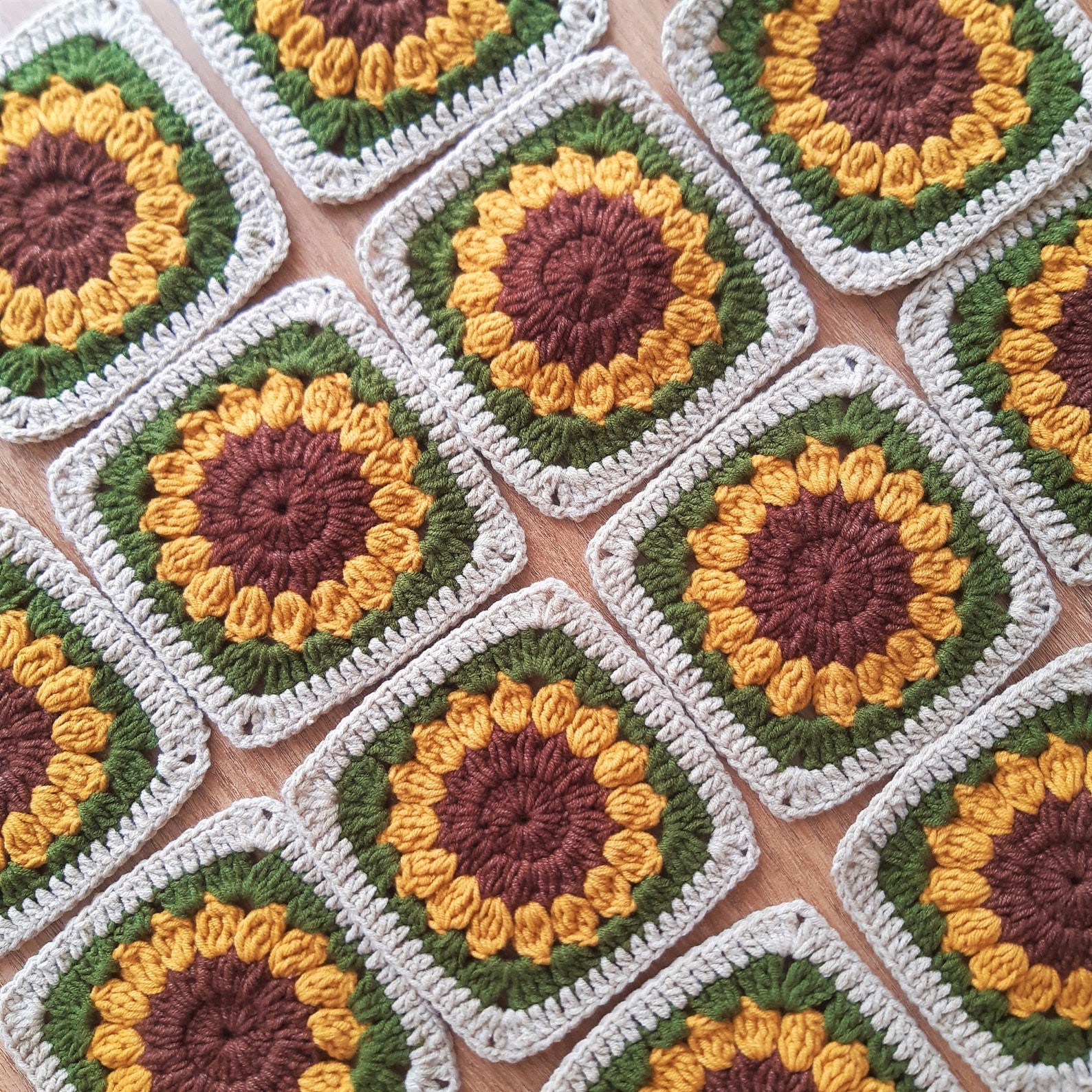 Sunflower Granny Square Kit Set of 12 , Premade Crocheted Sunflower ...