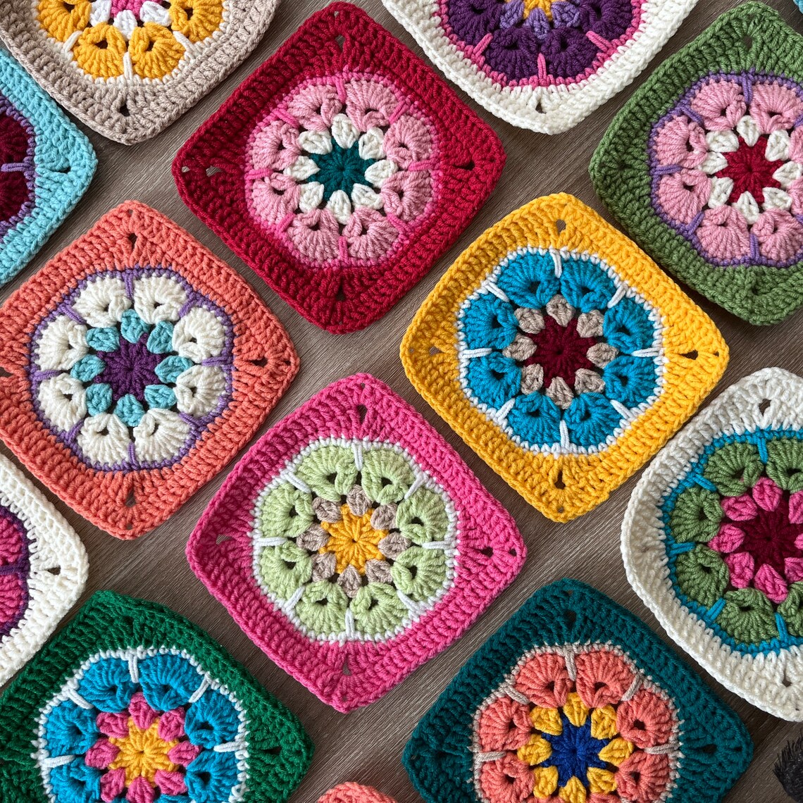 Flower Granny Square Set, Premade Crochet Granny Squares, Crochet Kit ...