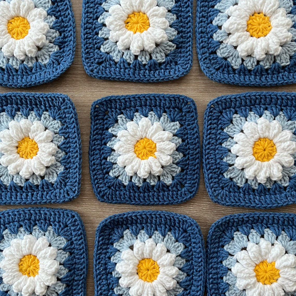 Daisy Granny Square Set of 12, Premade Crocheted Daisy Granny Squares ...