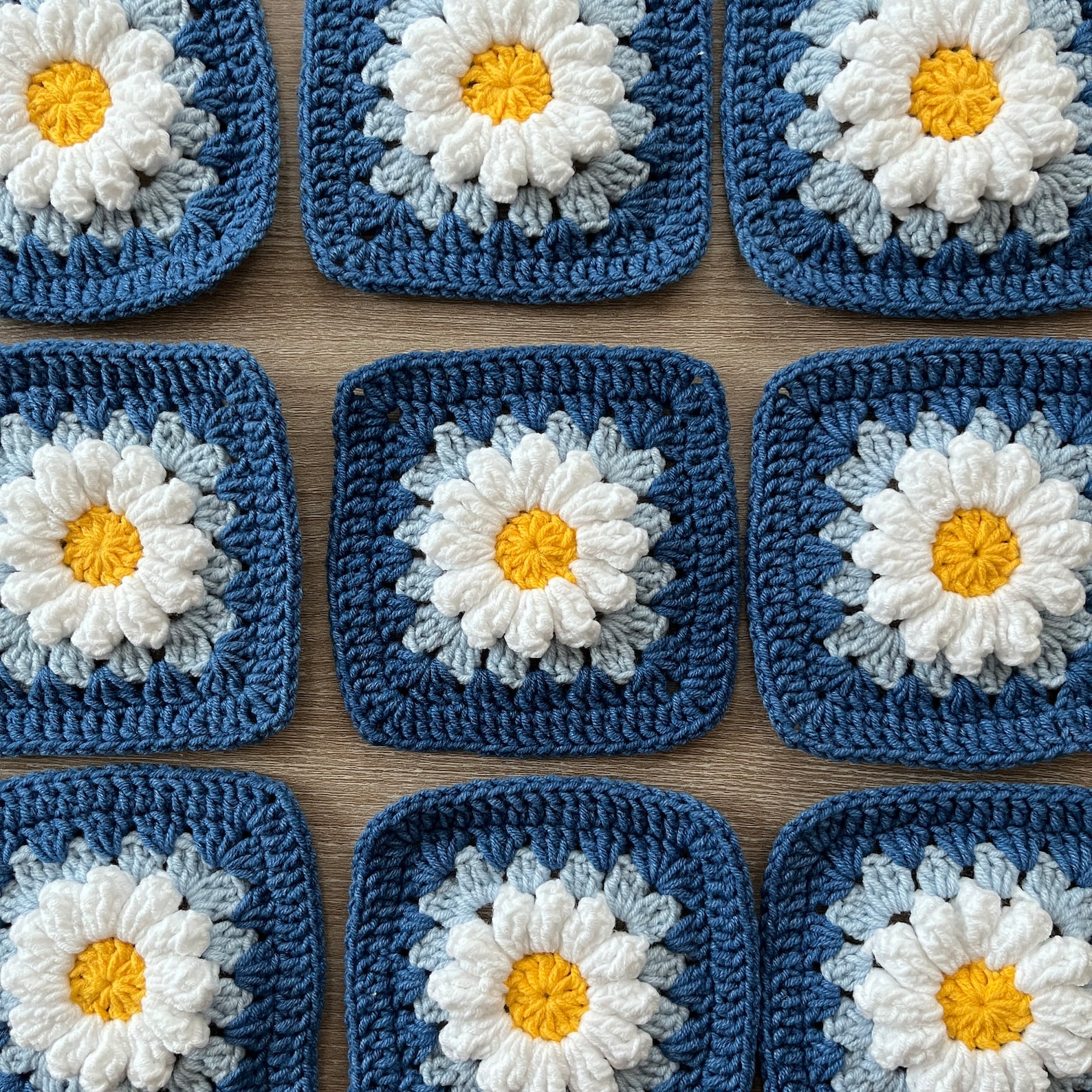 Daisy Granny Square Set of 12, Premade Crocheted Daisy Granny Squares ...