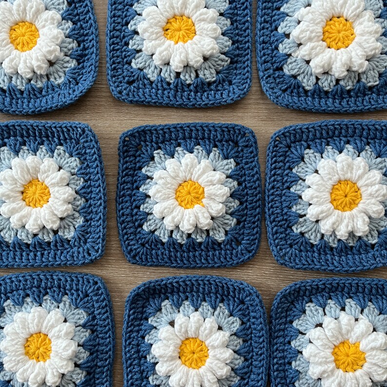 Daisy Granny Square Set of 12, Premade Crocheted Daisy Granny Squares ...