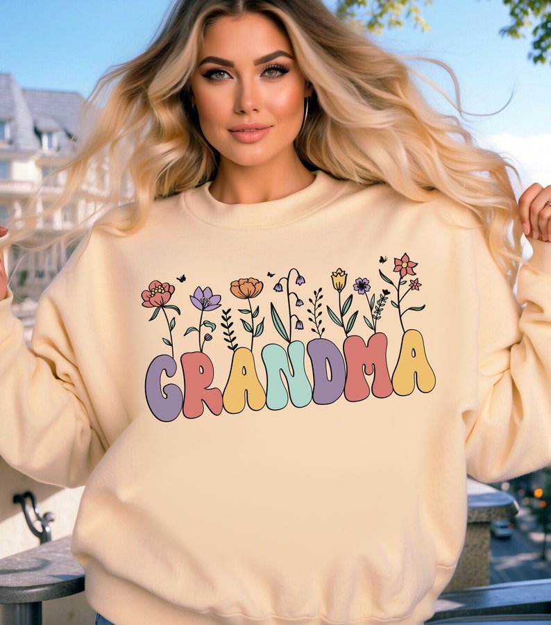Floral Grandma Sweatshirt Flower Pattern Top Grandma Gift Blossom Nana ...