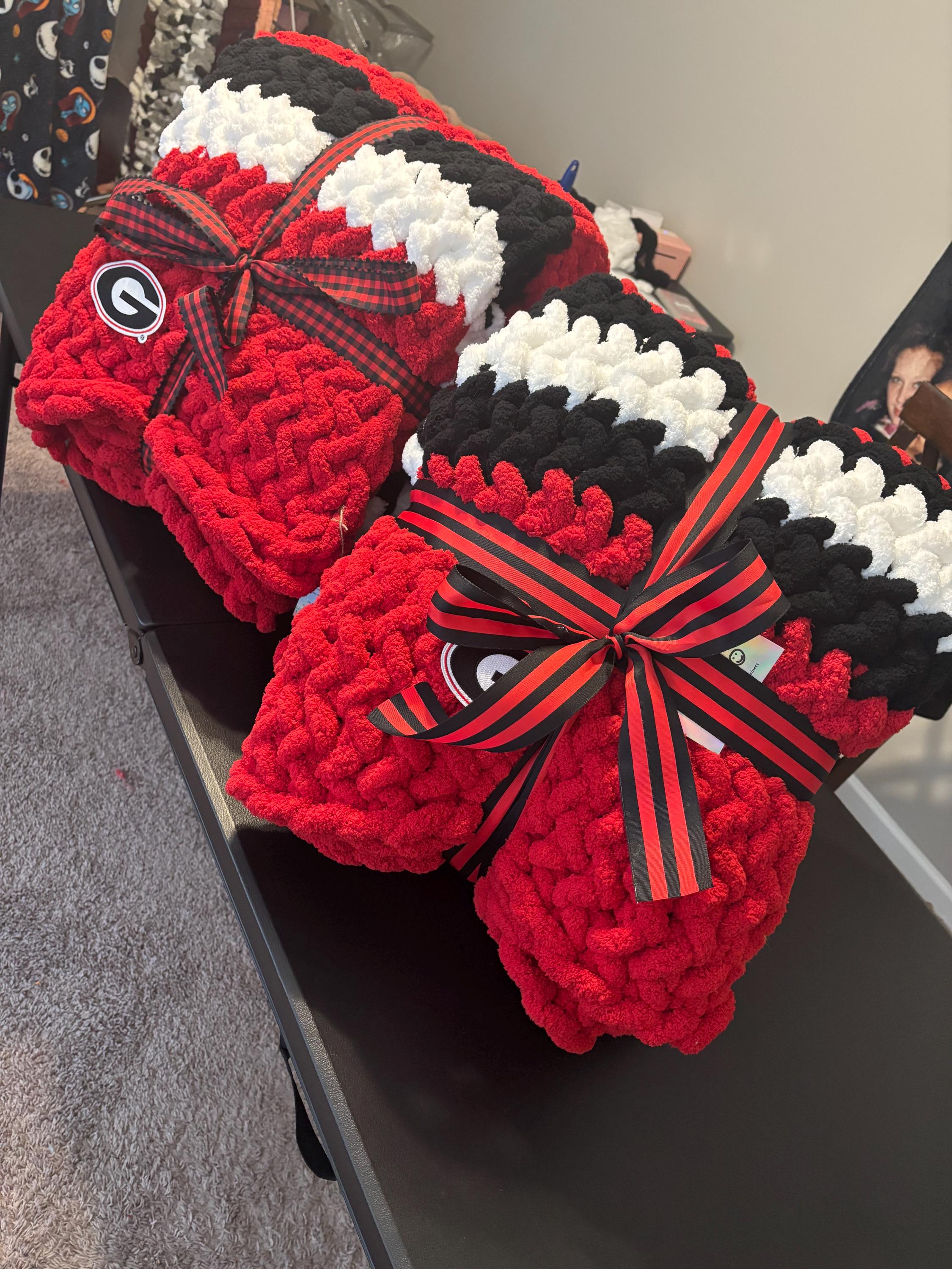 Luxury UGA Chenille Throw | Red and Black College Football Bedding ...