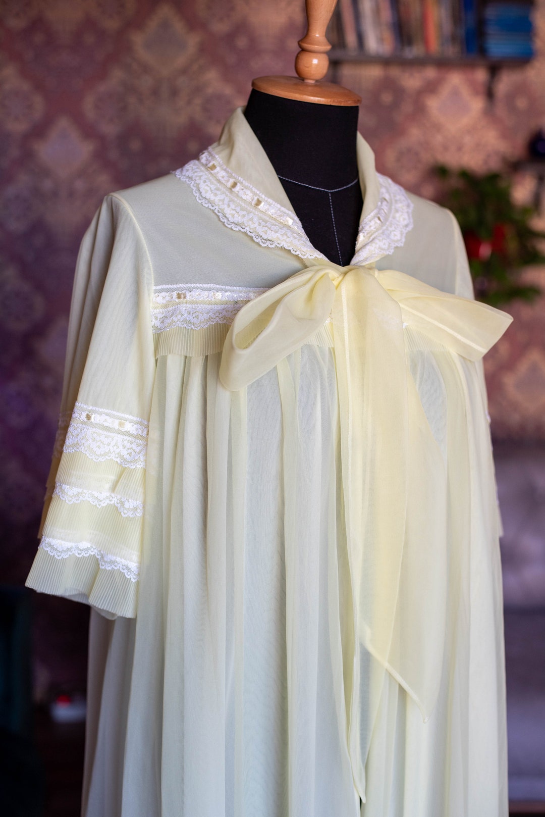 Vintage Robe of 60s/70s Victorian Robe Size 36/38/40 - Etsy