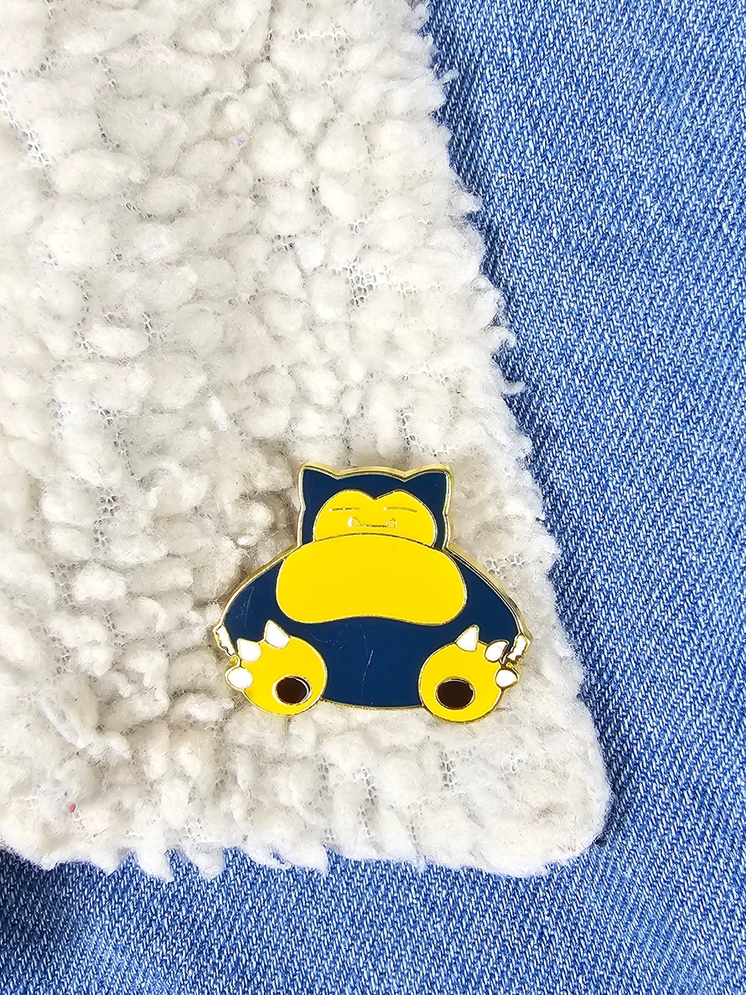 Snorlax Pokémon Enamel Pin Brooch Pocket Monster Collectible ...