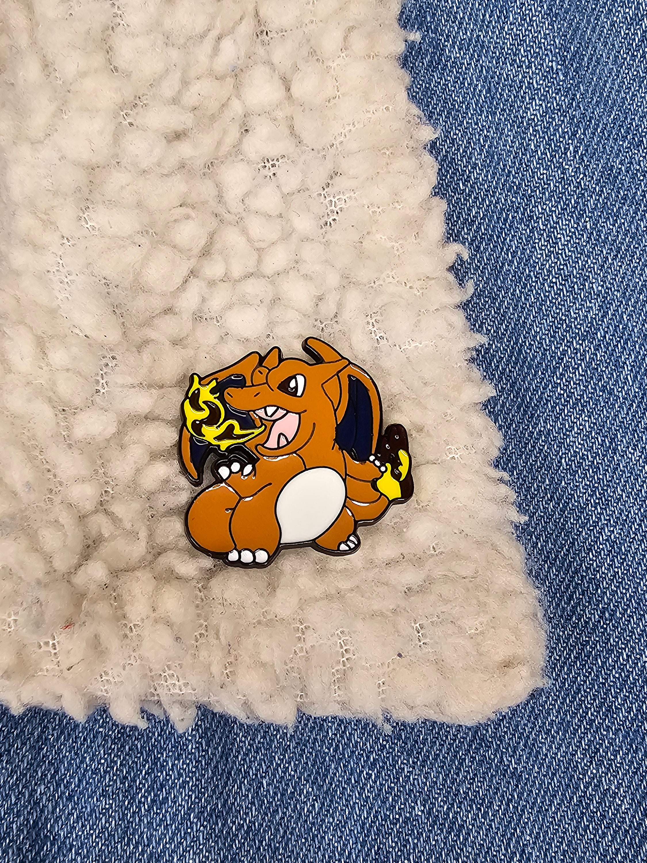 Charizard Pokémon Enamel Pin Pocket Monster Collectible Brooch ...