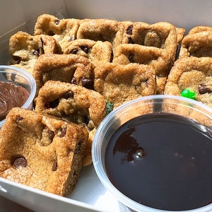 Mini Chocolate Chip Cookie Dipper Tutorial + Recipe | Mini Cookies ...