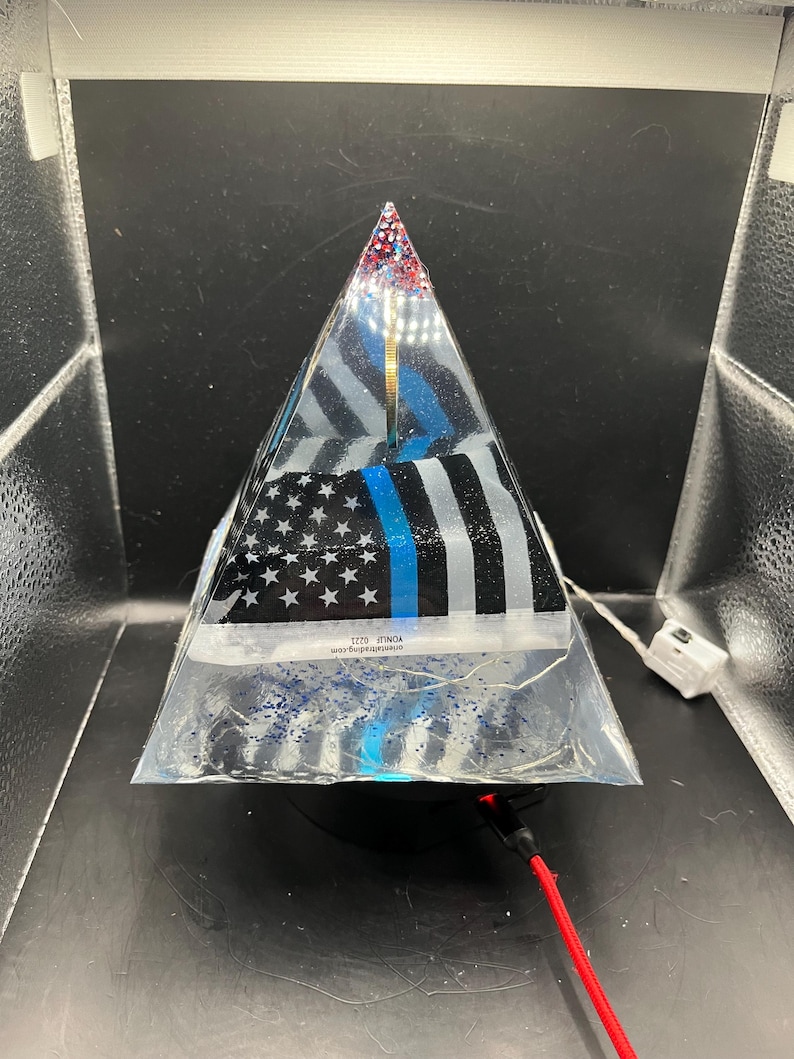 Handmade Thin Blue Line Resin Pyramid: Police Challenge Coin Decoration ...