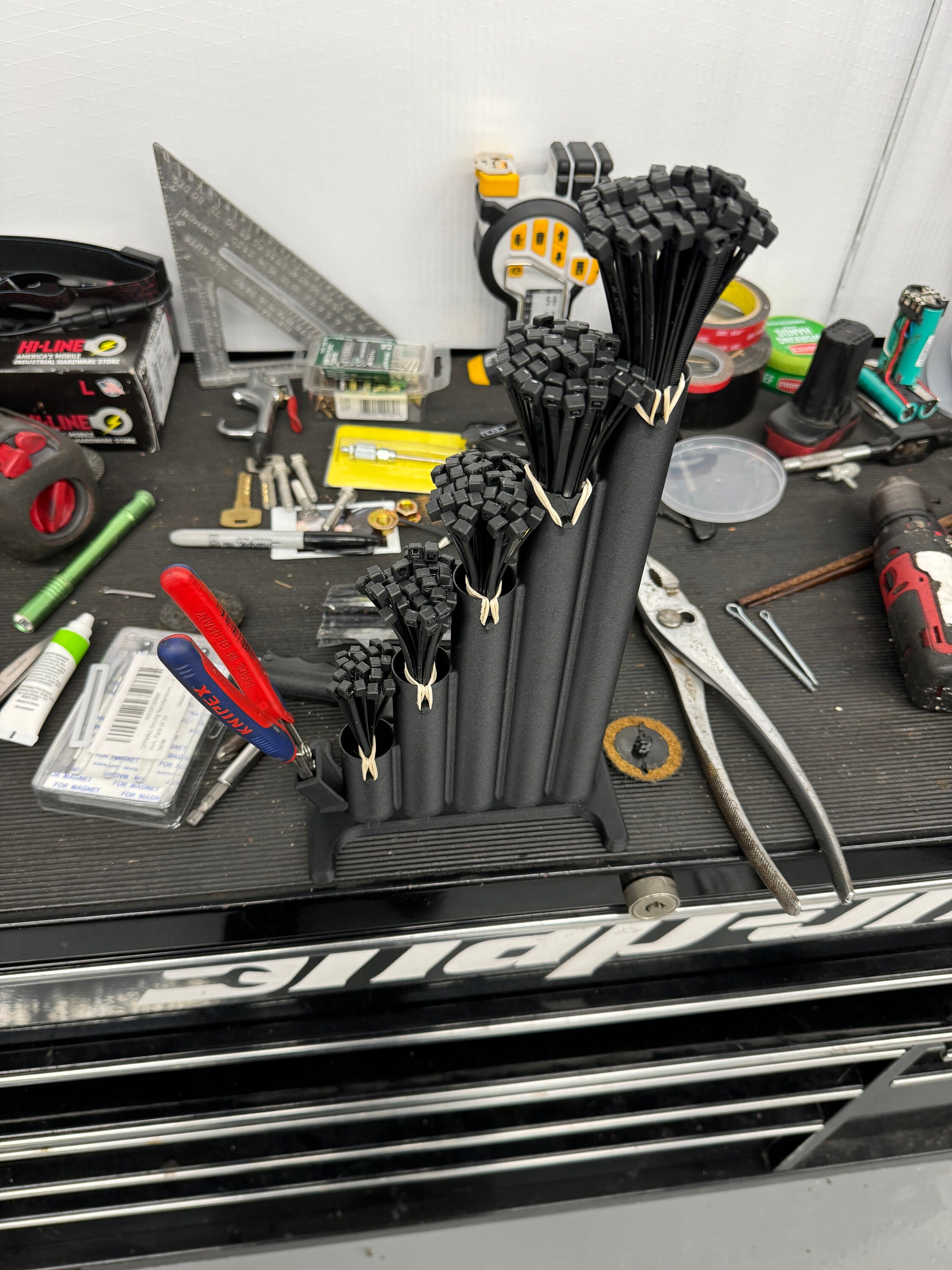 Magnetic Zip Tie Holder - Etsy