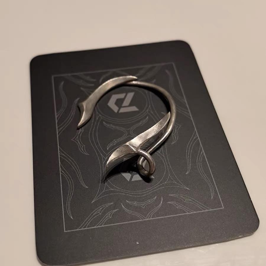 Cyberpunk Claw Ear Cuff, Futuristic S925 Silver Ear Wrap, Non-pierced ...