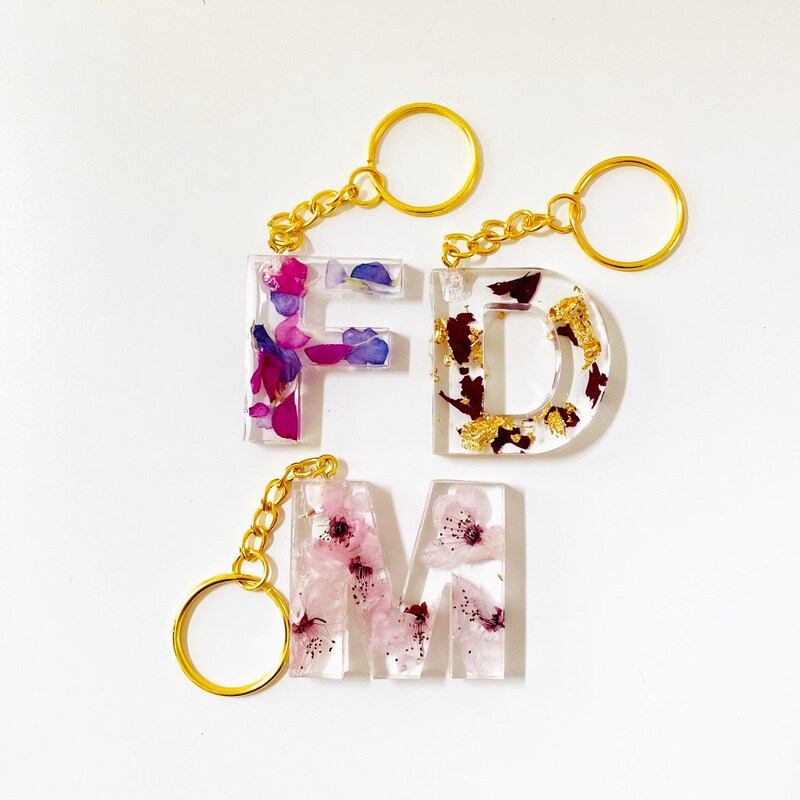 Resin Flower Keychain - Etsy