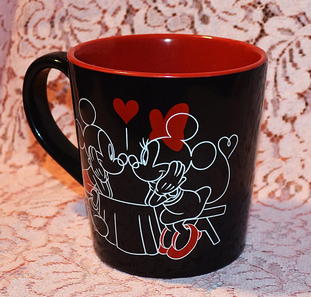 Walt Disney Mickey and Minnie Mouse Red Heart Love Mug -16 Oz Black ...