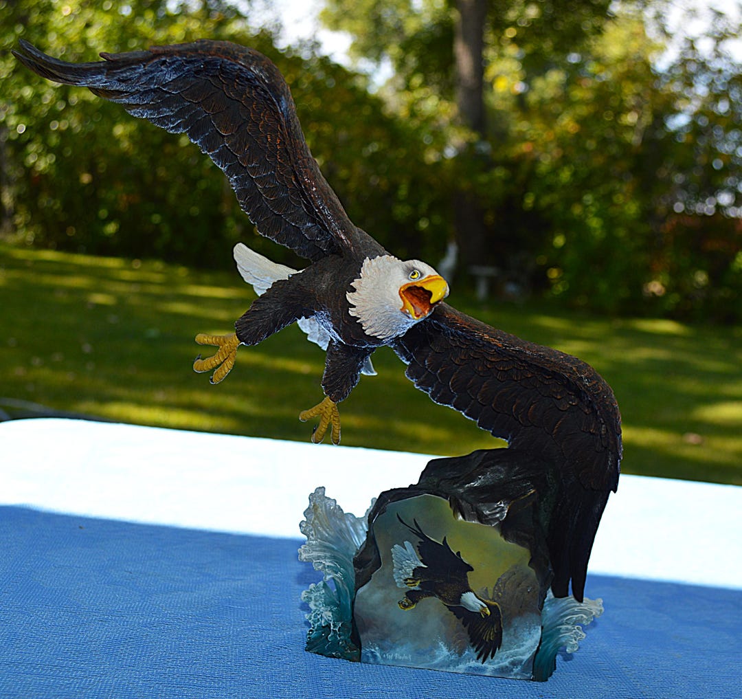 Bradford Exchange "coastal Hunter" Eagle Statue Winged Protectors ...