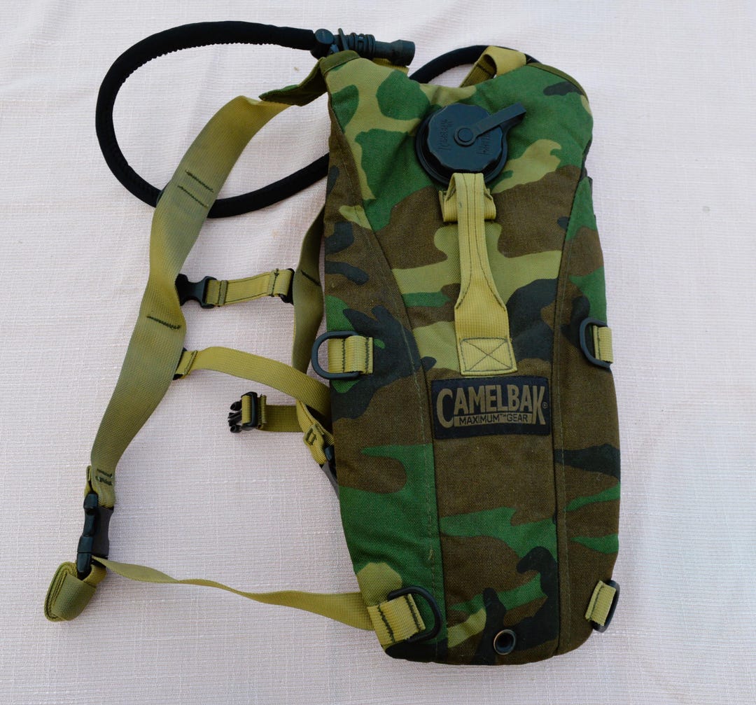 Camelbak Maximum Military Grade Thermobak Hydration System 100 Oz ...