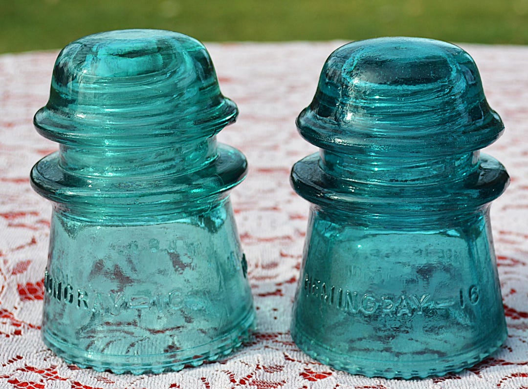 Lot of 2 Two Vintage Hemingray 16 Glass Insulators Glass Insulators ...