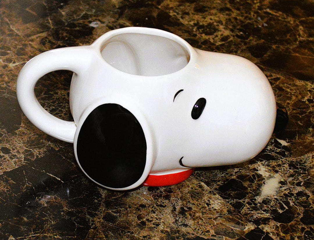 Peanuts 3D Sculpted Ceramic Snoopy 20 Oz. Coffee Mug Detailed 3D Snoopy ...