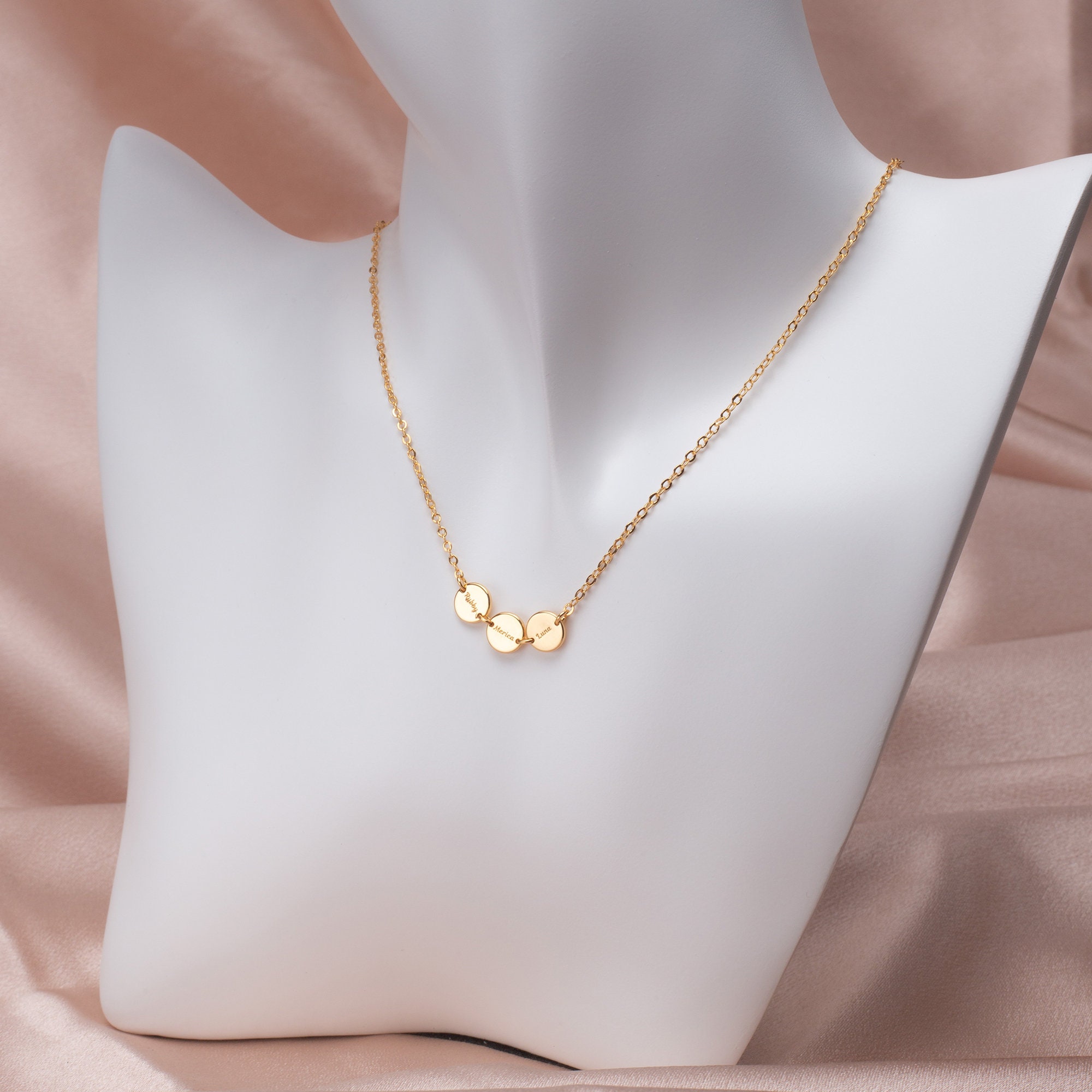 Personalized Gold Multi Circle Name Necklace: Sterling Silver Family ...