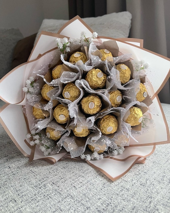 Bouquet Ferrero Rocher cadeau pour elle cadeau d anniversaire cadeau Je t aime idee proposition cadeau de vacances idee cadeau Saint Valentin Etsy France
