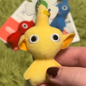 Pikmin Keychain - Etsy