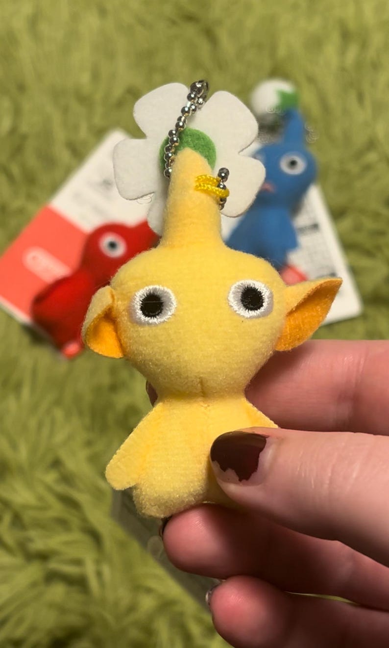 Pikmin Keychain - Etsy