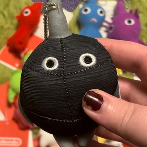 Pikmin Keychain - Etsy