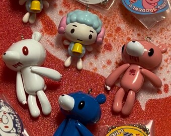 Blinged Out Gloomy Bear Paw Keychain Perler! - Etsy