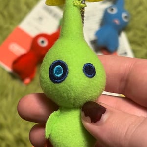 Pikmin Keychain - Etsy