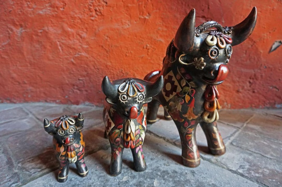 Pukara Bull / "vintage" Peruvian Bull / Torito De Pucara /pottery ...