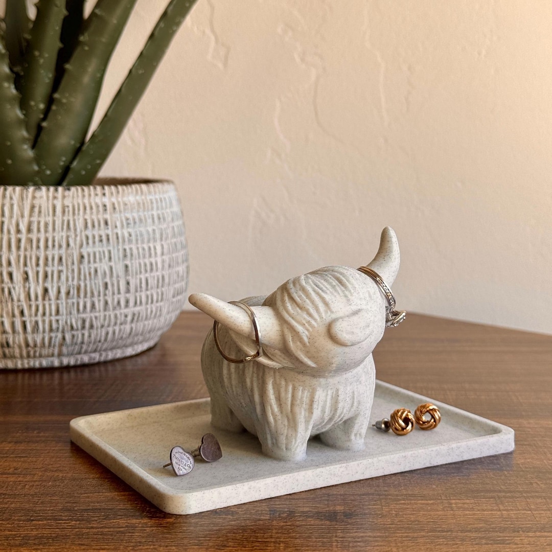 3D Printed Highland Cow Ring Holder: Farmhouse Jewelry Tray - Etsy