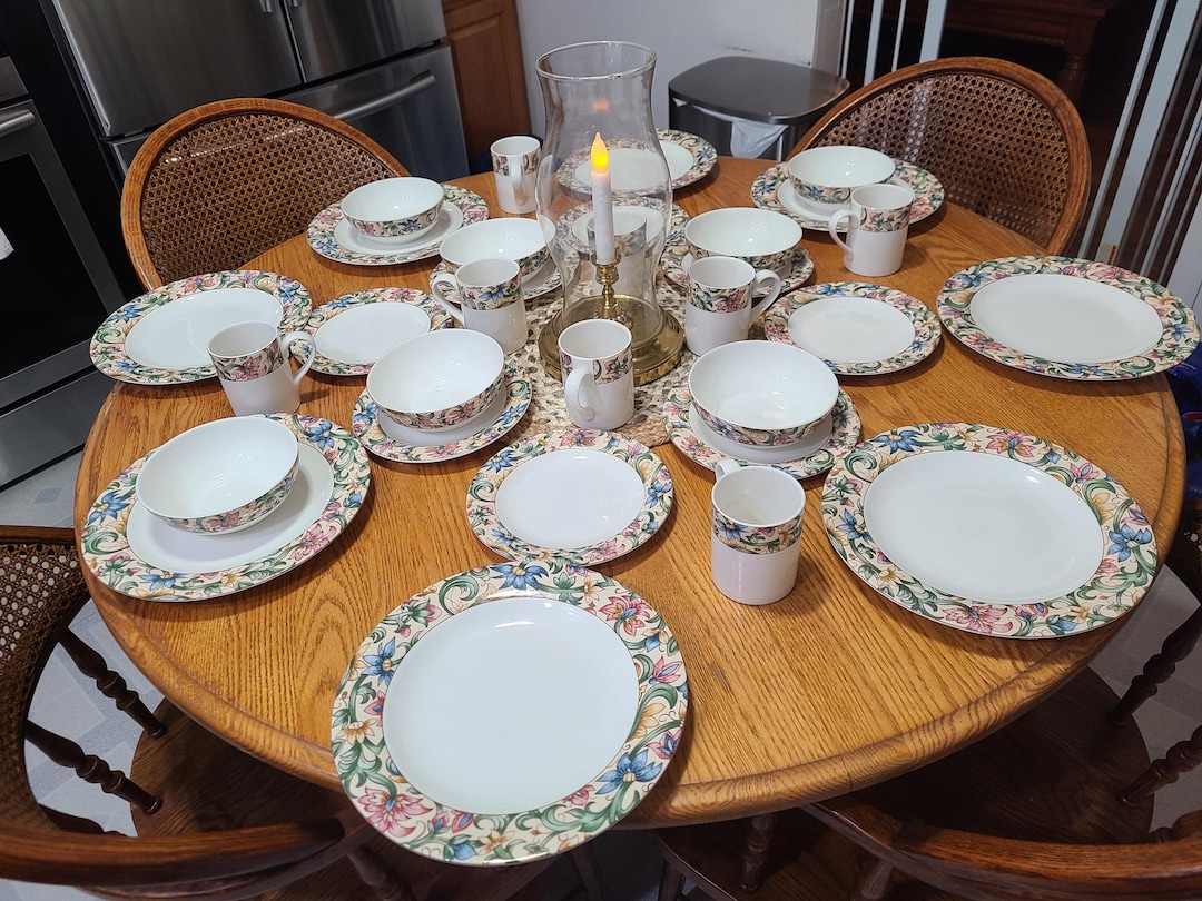 Complete Vintage Jacobean Royal Doulton Fine China 31 Piece Dinner Set ...