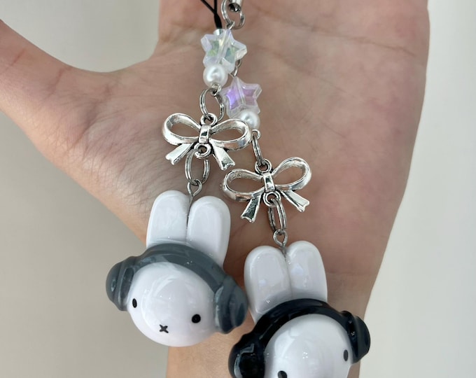 Bunny Headphone Keychain - Etsy