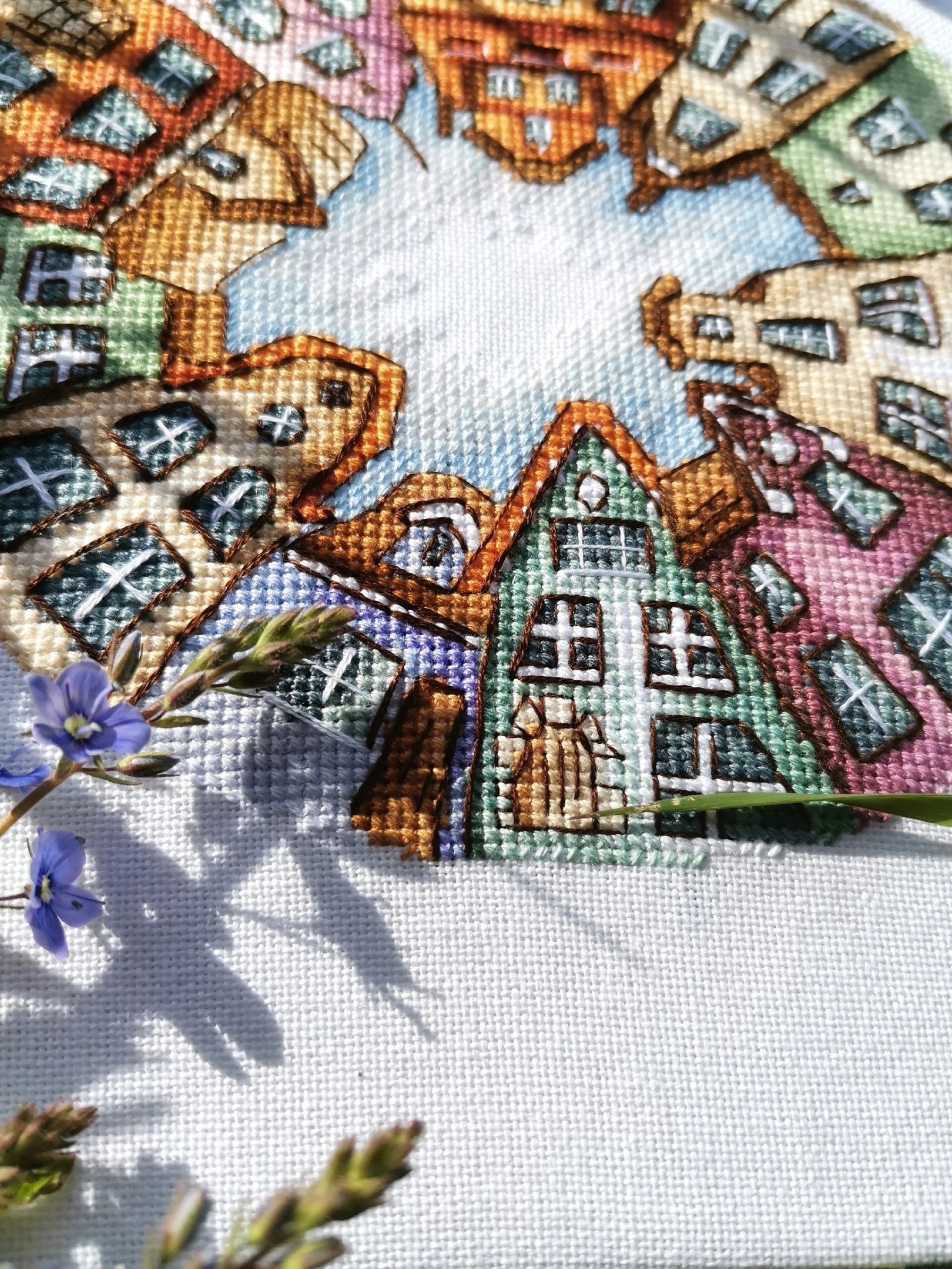 Cross Stitch Pattern, Old Courtyard Embroidery, Backstitch, Half Cross ...