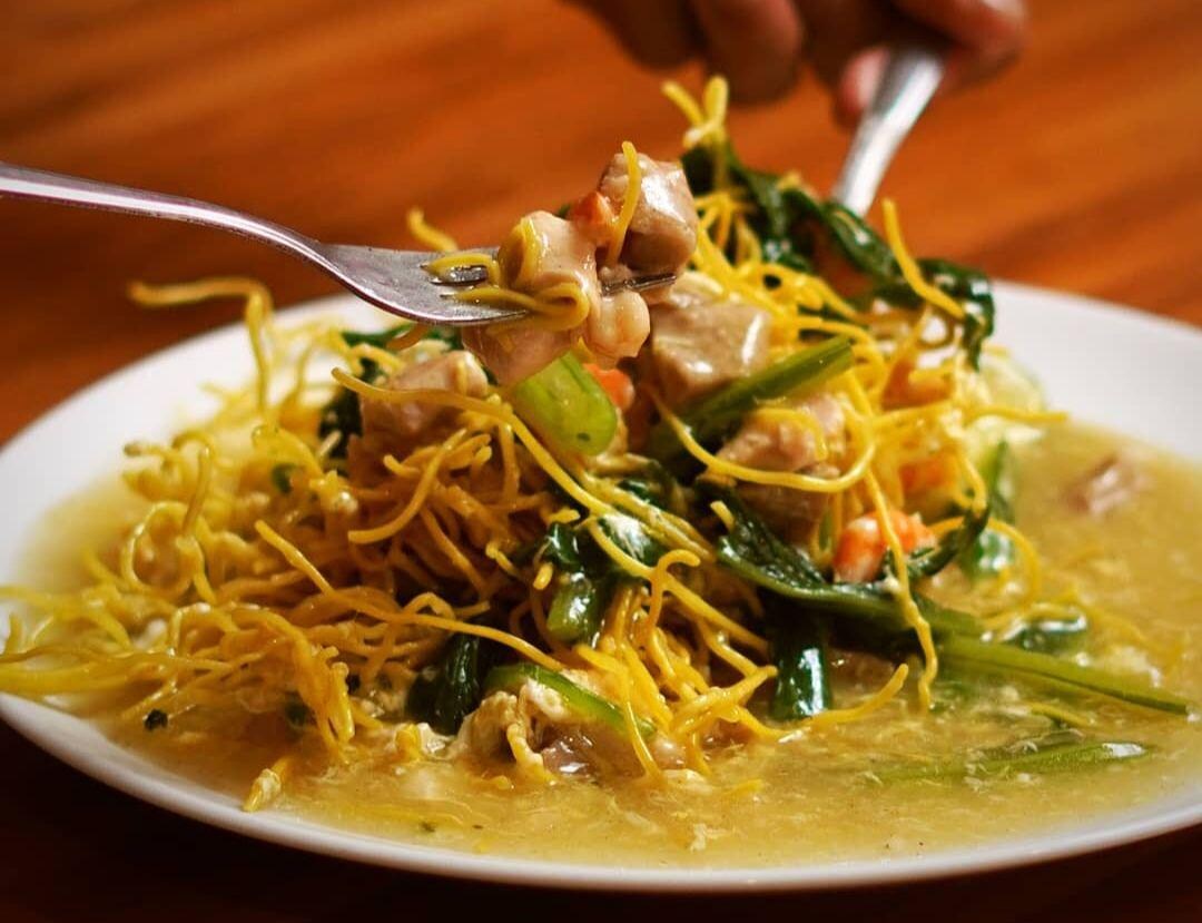 Makassar's Signature Titi Noodles Traditional Food, Simple Digital ...