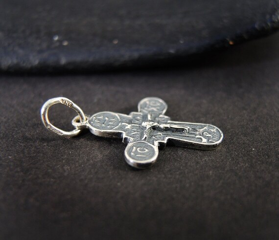 Small Cross Pendant, Jesus Christ Crucifix, Dainty Ch… - Gem
