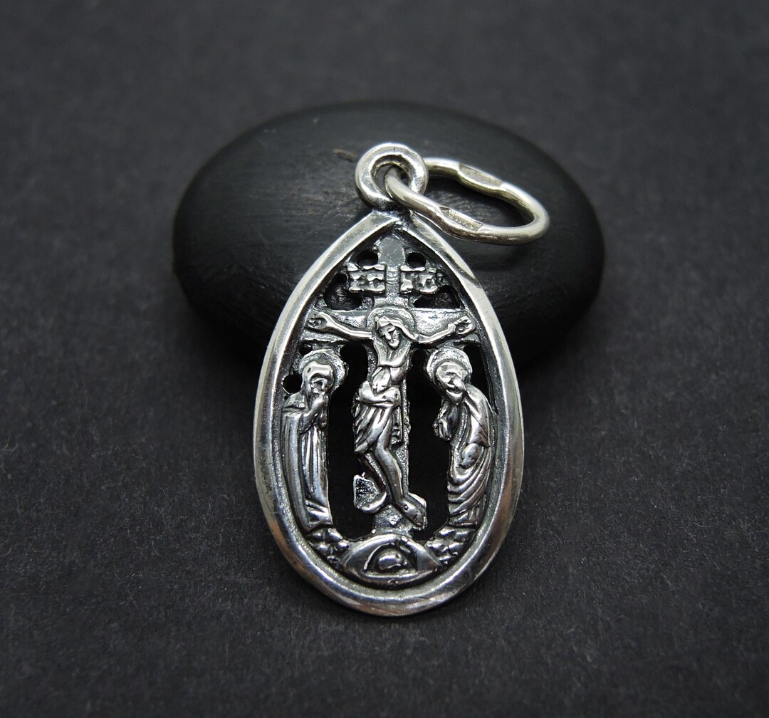 Jesus Christ the Crucifixion Calvary Sterling Silver Medallion, 925 ...