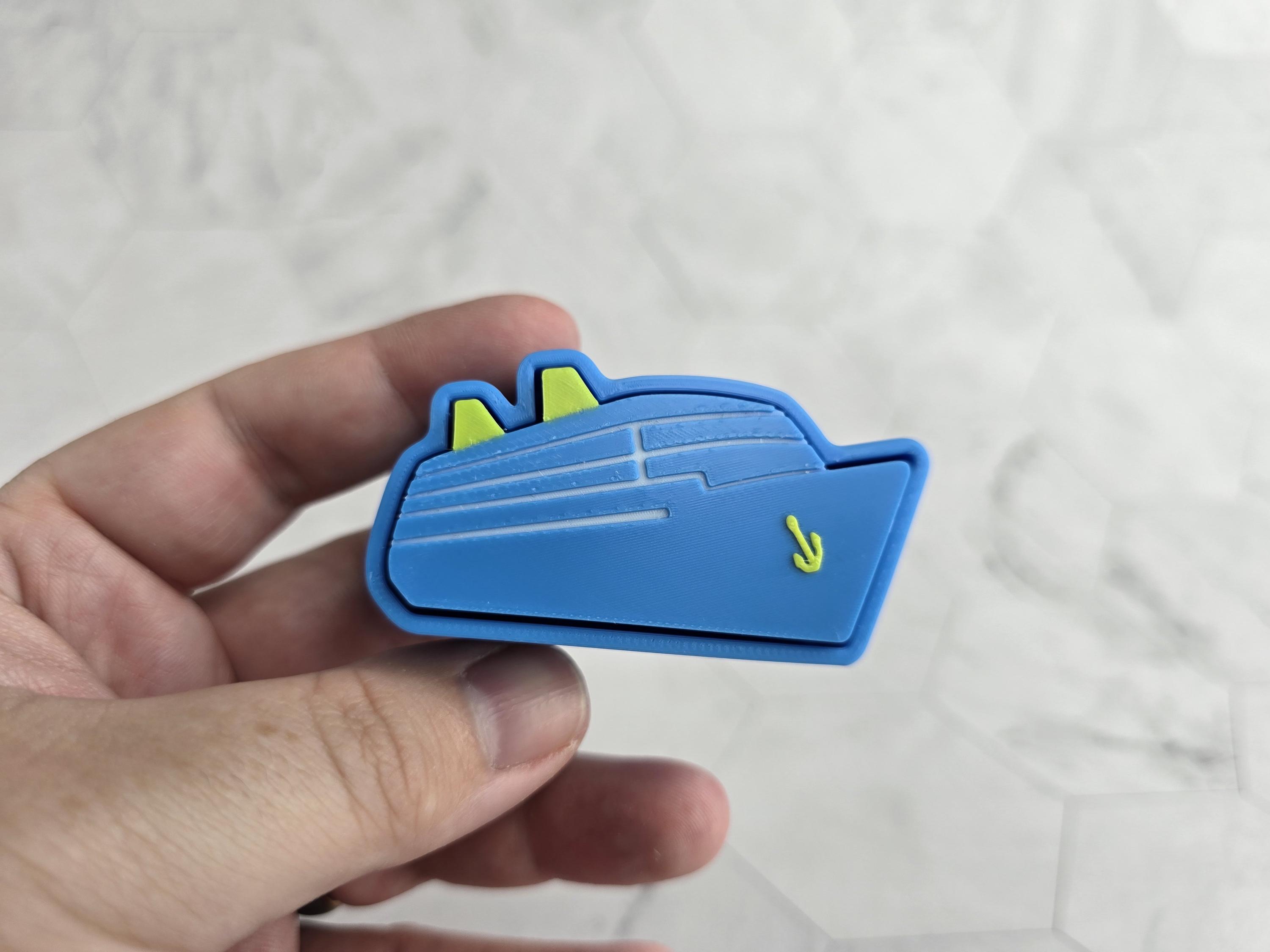 Clicky Cruise Ship Clicker Fidget Toy | Stress Reliever | Fish Extender ...