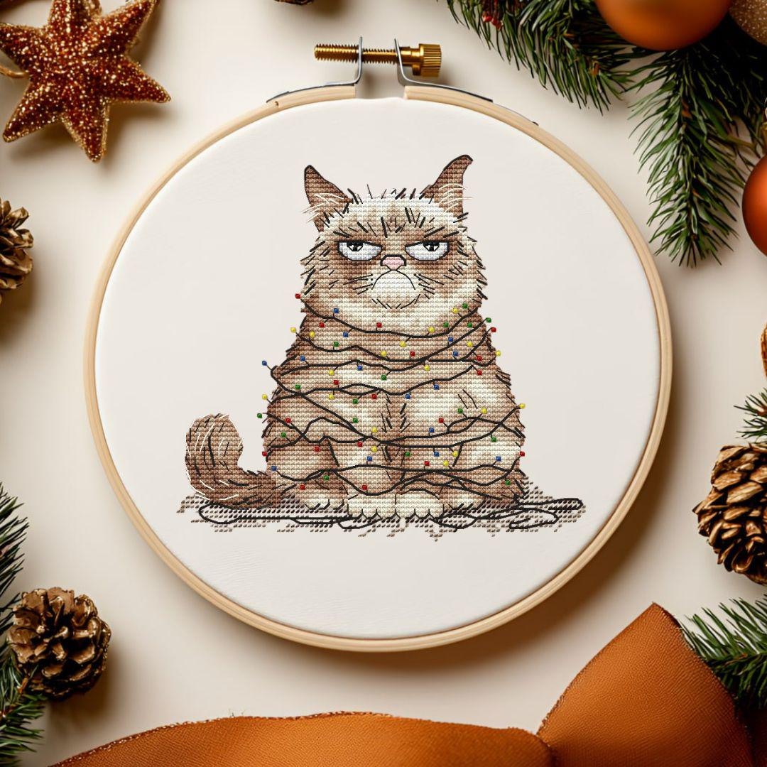 Funny Christmas Cat Cross Stitch Pattern | Grumpy Kitty With Lights ...