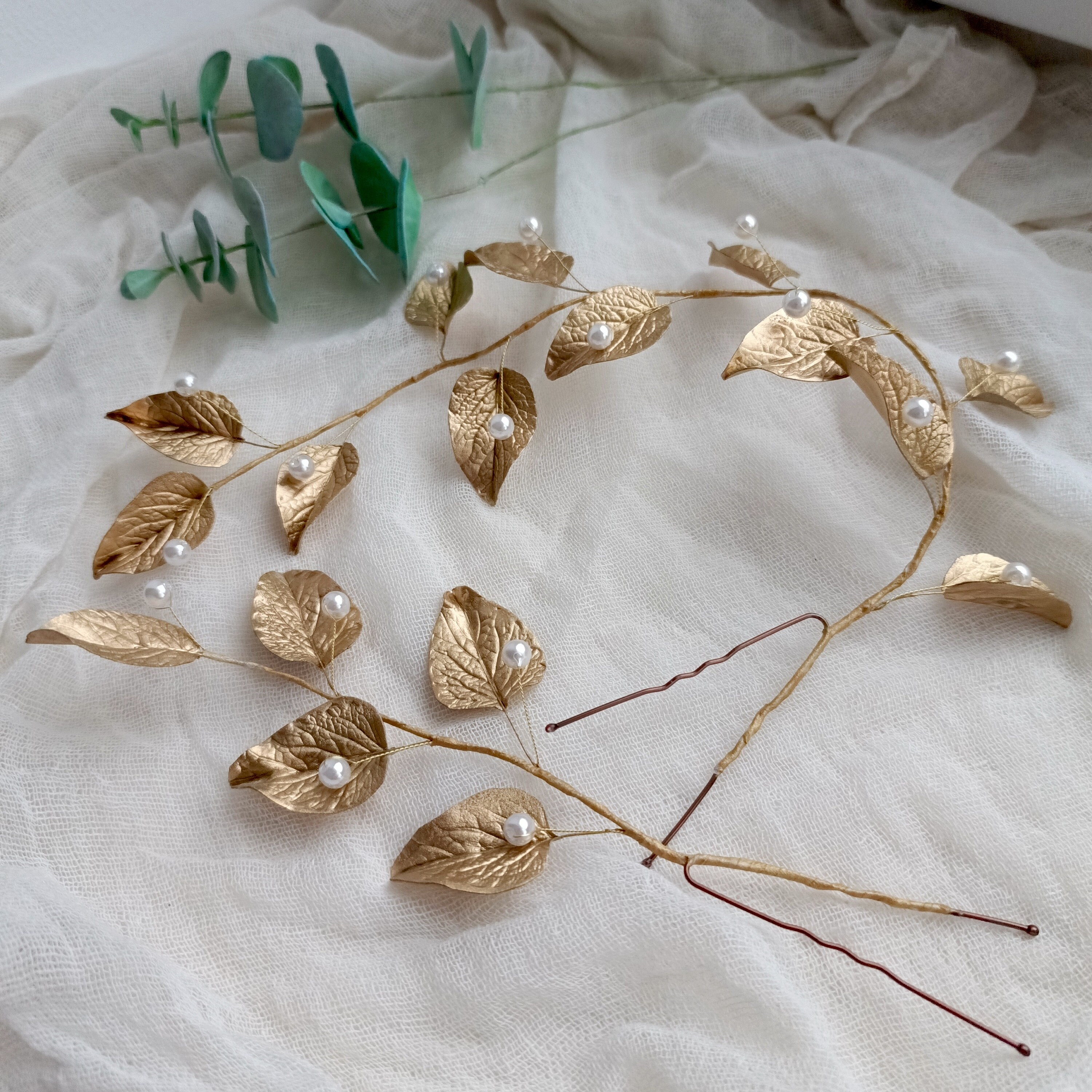 Gold Leaf Hair Pins Set. Bridal Hair Piece. Gold Leaf Vine With Pearls ...