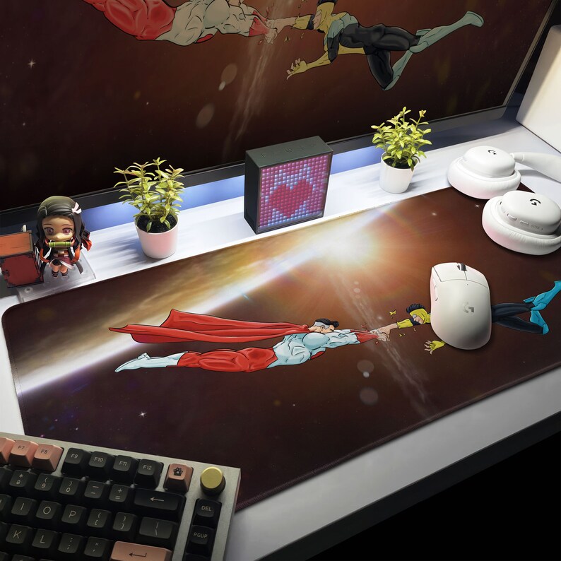 Omni Man Vs Invincible Fight Desk Mat, Gaming XXL Mouse Pad, Comic ...