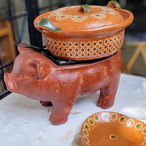 Pig-shaped Clay Grill Brazier With Floral Design - 16-inch Buffet ...