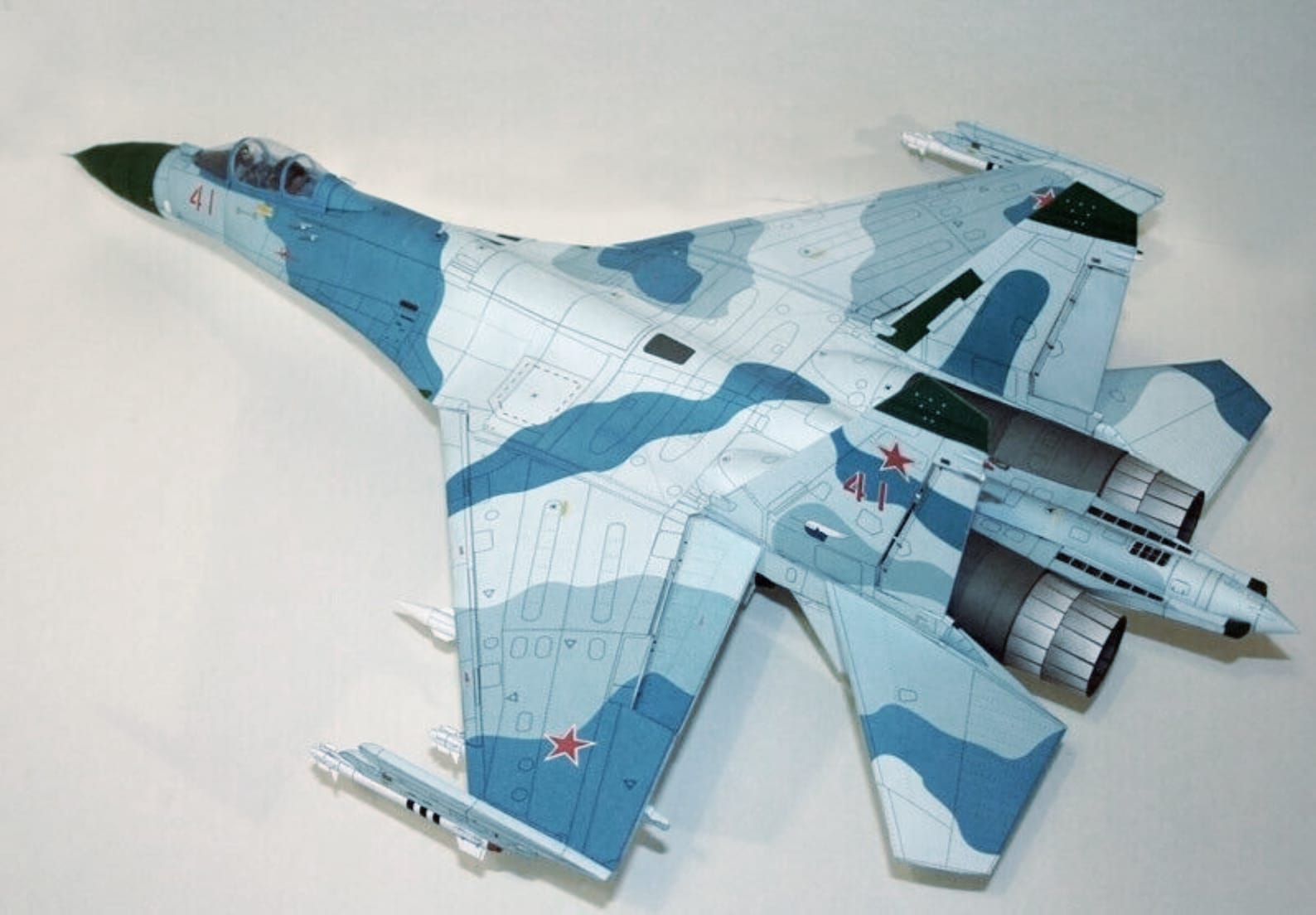 Kit PaperCraft Modèle créatif 3D d'avion Su-27 Flanker en papier Plans ...