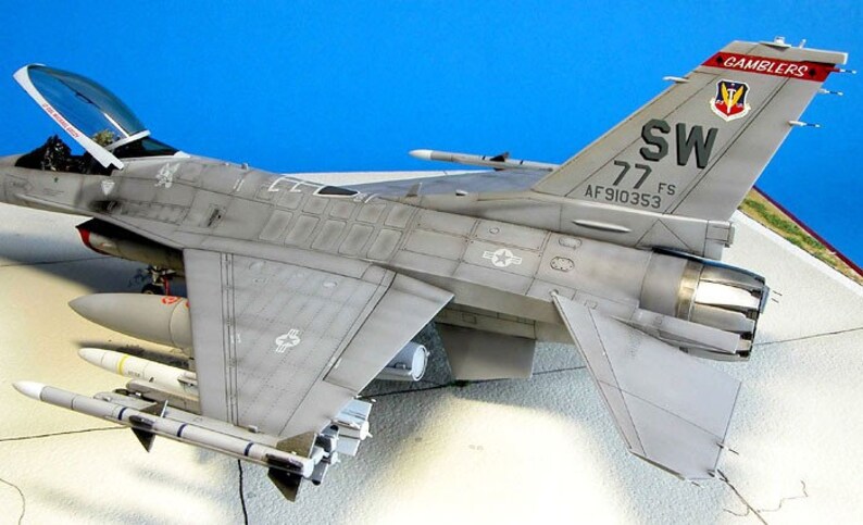 Papercraft Kit F-16 Viper Jet Fighting Falcon Airplane 3d Paper Model ...